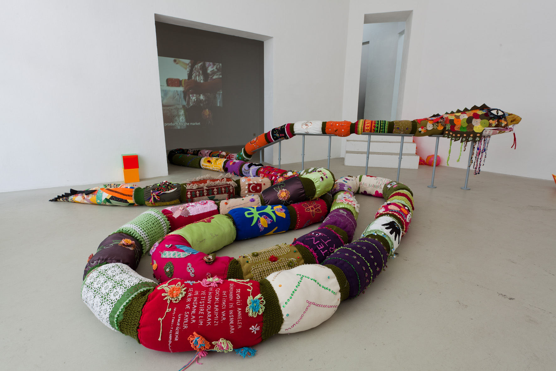 Communal Snake | Mathilde ter Heijne